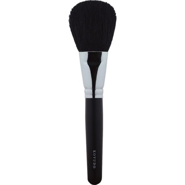 【送料無料】【メーカー直送】穂先には山羊毛を使用しています。パウダーブラシの中でも小さめなサイズが特徴で、パウダーにもチークにもお使いいただける筆です。■サイズ現品(毛丈)約45mm、(全長)16.5cm・本体重量=約27g■素材毛=山羊毛...