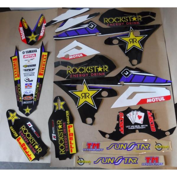 FLU DESIGNS TEAM ROCKSTARノーマルのグラフィックよりも丈夫で厚みがある15mmビニールグラフィックキットの内容は写真に写っている通りです[適合車種] ヤマハ YZ250F YZ450F 2014 2015 2016 ...