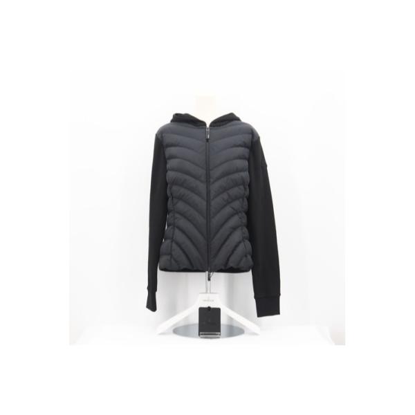 ■ブランド名MONCLERモンクレール■品名MAGLIA APERTA CON CA パデットスウェット■シリアルRFID(ICチップ)内蔵の商品のためシリアルナンバーの記載がありません。■型番8G00020809KZ999■カラー系統ブラ...