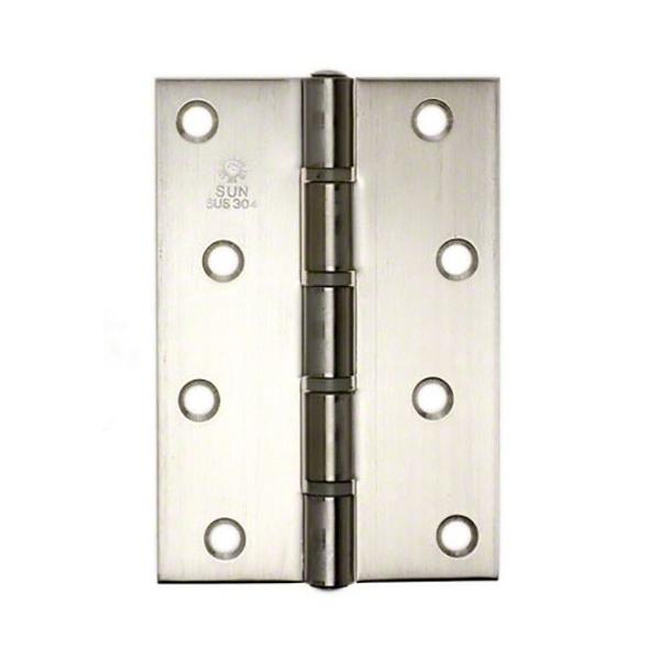 【※丁番類は全サイズ共通写真を使用している場合がございます。中にはサイズによってビス穴の数が異なる物もございますので予めご注意ください。】多くの用途に使用できるステンレス製の厚口丁番。サビにくく、安価で丈夫な使いやすい丁番の定番商品です。樹...