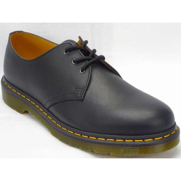 商品名 ドクターマーチン GIBSON 1461　1183001 NAPPAカラー ブラックスムース甲材 天然皮革底材 合成底靴幅 表示なし　海外の標準的幅です。表示なし　サイズ uk 12(30.5cm)商品説明 イギリスの人気ブランド ...