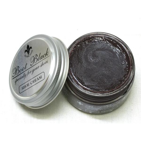 商品名 ブートブラック シルバーライン ツヤ革クリーム ボアブラウンカラー ボアブラウン甲材 底材 靴幅 サイズ 商品説明 着色力をアップさせ、光沢効果に優れたＷaxを配合した乳化性クリーム。栄養を与え革の老化を防ぎます。品のある光沢が特長...