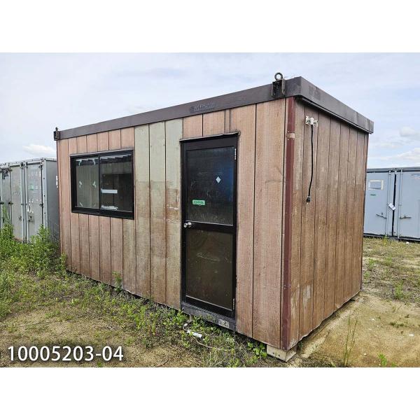 《奈良展示場》大阪・和歌山・三重・香川・徳島・愛知・岐阜・石川・福井・滋賀・京都・兵庫・岡山・広島小屋に住む スペース活用 ペットハウス DIY 趣味部屋 ミニマリスト タイニーハウス 休憩室 used prefab container