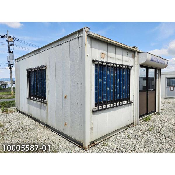 《奈良展示場》大阪・和歌山・三重・香川・徳島・愛知・岐阜・石川・福井・滋賀・京都・兵庫・岡山・広島小屋に住む スペース活用 ペットハウス DIY 趣味部屋 ミニマリスト タイニーハウス 休憩室 used prefab container