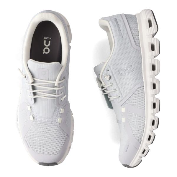 【「走る」を再発明。雲の上を走るような、革新的なランニング体験を提供するブランド On】クラウド 6：Onのアイコンスニーカーがさらに快適にアップグレード。どんなルックも決めてくれる、これからの新定番です。進化した設計。アイコニックなルック...