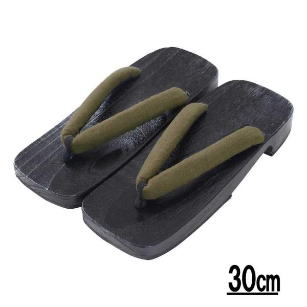 粋な男は足元にもこだわる！和モダンで洒落ているビッグサイズの下駄。甚平や作務衣などの和装はもちろん、カジュアルスタイルとも相性の良いシンプルなデザインです。台には木のぬくもりが感じられる桐材を使用、レトロで粋なスタイルを演出してくれます。し...