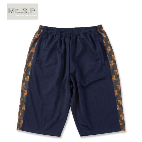 Mc.S.Pのハーフトーンドット切替ジャージ六分丈パンツです。光の当たり方でストライプ柄が浮かび上がるベース生地と、サイドに施したドットプリントが縦ラインを強調。六分丈のすっきりとしたシルエットで、足元を軽やかに見せてくれます。スポーツシー...