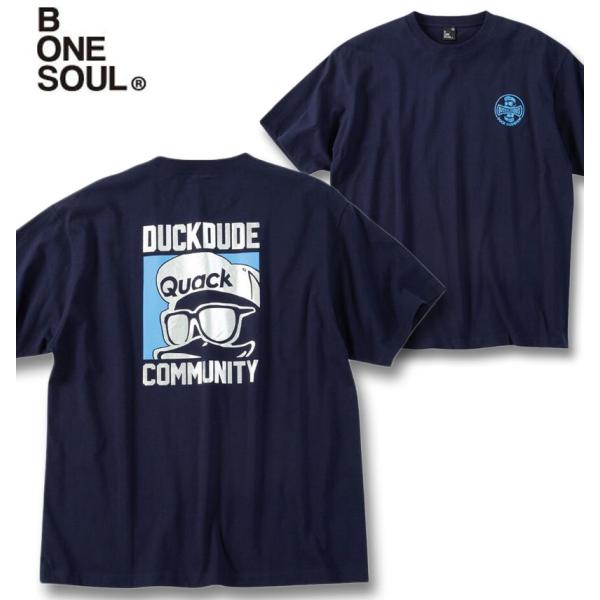 b-one-soulのDUCK DUDEシルバープリント半袖Tシャツです。バックのシルバープリントが、シンプルなボディに華やかさをプラス。目を引くメタリックな質感でコーディネートを格上げし、さりげなく個性を演出する一着です。サイズ　バスト　...