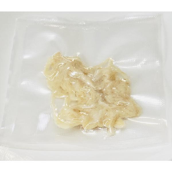 天然羊腸（羊）塩漬け　ウインナーソーセージ用　約１~2kgの肉を腸詰めできます。オセアニア産（オーストラリア、ニュージーランドなど）で品質（穴、破れ、筋っぽさなど）がよくて大変使いやすいです。４ｍの羊腸では・・・約１kgで20〜25本程度の...