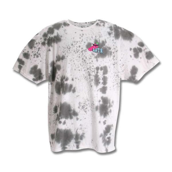 NEFFのLatr Gatr半袖Tシャツです。綿 100%サイズ　バスト　総丈　裾周り　肩幅　袖丈　アームホール　袖口2XL　134　85　134　62　27　68　44【NEFF】