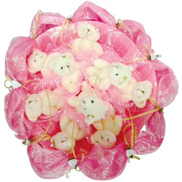 人気の秘密はインパクト☆たくさんの「くまちゃん」がブーケになったインパクト大な商品です♪オールシーズン安心してお取り扱い頂けます♪軽いのでお客様の持ち帰りもラクラクです！※お花は造花になります。サイズ：約φ370×H400mm【フラワーギフ...