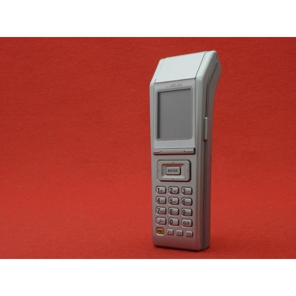 【こちらの商品は＜中古美品＞です】　ALF　ARK-600シリーズの中古美品ハンディターミナル　Bluetooth機能は【なし】　無線LAN機能は【あり】　※電池は乾電池タイプです。乾電池は付属しません　※充電台/ACアダプタなし
