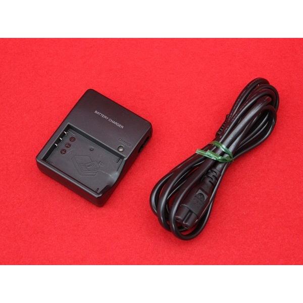 【こちらの商品は＜中古美品＞です】　FURUNOの充電台