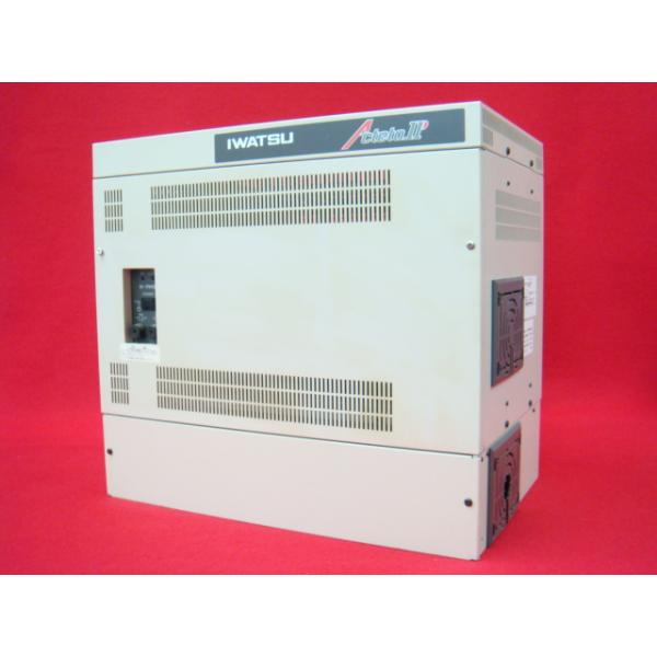 【こちらの商品は＜中古美品＞です】　岩崎通信機のSAVAJU主装置です。電話機は最大で360台を接続可能です。外線は最大で200chを接続可能です。