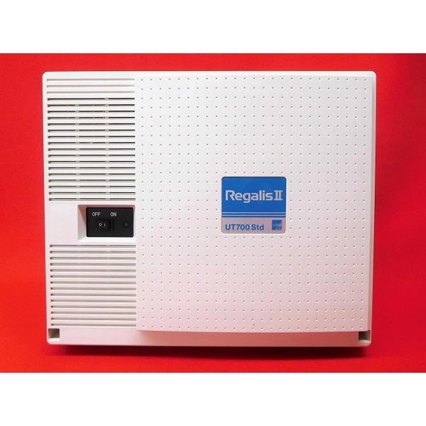 【こちらの商品は＜中古美品＞です】　サクサ（SAXA)のUT700主装置です。電話機は最大で8台を接続可能です。外線は最大でアナログ回線 4本　ISDN回線 2本 ひかり電話(家庭用) 8chを接続可能です。