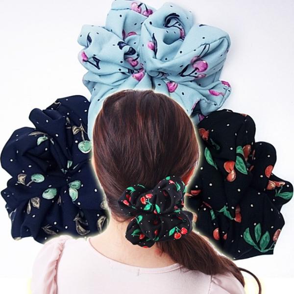 　★☆　　メール便は、送料無料で届けします　　　☆★ 　★☆　お届け方法でメール便をお選びください　　☆★◆大人が似合う落ち着いたカラーのチェリー柄です。◆生地たっぷりのボリュームです。◆KOEIDOオリジナルです。◆重　さ　　：２４ｇ◆平...