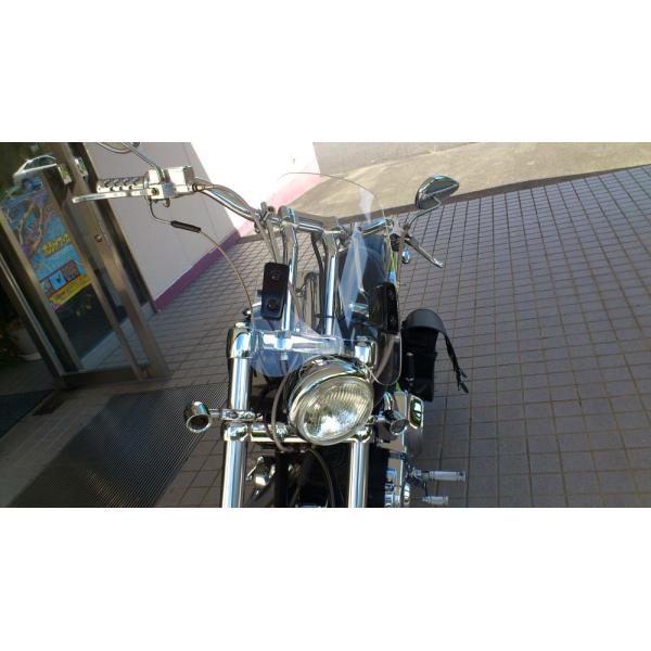 汎用 バイク 風防 メーターバイザー ウィンドシールド プロテクター カスタムパーツ HD FXSTD World Walk ワールドウォーク あすつく■商品名　汎用ウインドスクリーン■品番　WS-02■カラー　スモーク クリア■適合　バル...