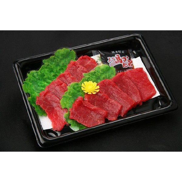 馬刺しの生産量・消費量が日本一の本場、熊本県の新鮮な「馬刺し」です。契約農場で生まれ飼育した馬を生きたまま輸入し、自然豊かで清涼な名水にも恵まれた阿蘇山麓の自社牧場で肥育、厳しい衛生管理の下、加工作業を行った安心・安全・新鮮で美味しい「馬刺...