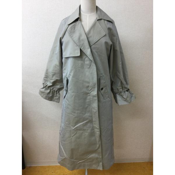 光沢グレーのコート 玉虫 キルティングライナー付き