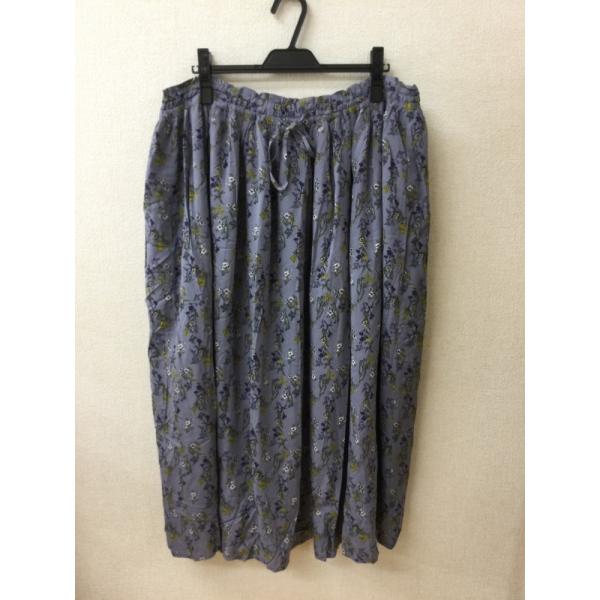 パープルに花柄のスカート ウエストゴム タグあり