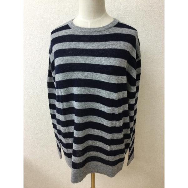 グレーと紺ボーダー ニット