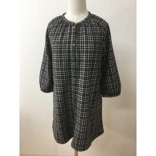 ベージュに黒や茶色チェック チュニックシャツ ウールブレンド サイズM