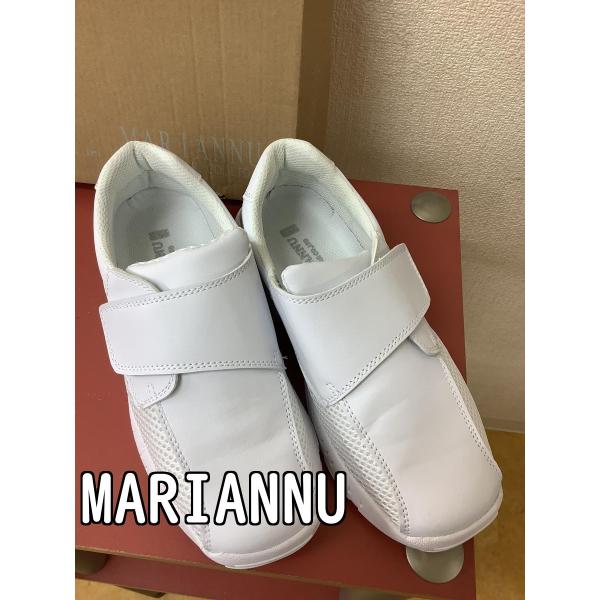 ナースシューズ 白 美品 サイズ23.0