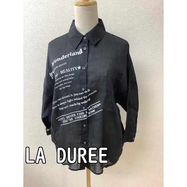 LA DUREE ラデューレ 黒麻シャツ 透け感あり 白英字 サイズF