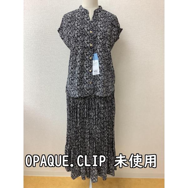 タグ付き未使用 黒に白小花柄 ブラウスとスカート サイズトップス40／L スカート38／M
