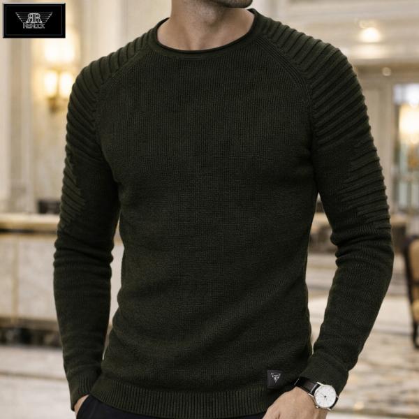 ドイツブランド【REROCK】肩〜袖と脇もボーダー編み、身頃はゆる編みのクルーネックセーターです。中肉なのでインナーとしても使い勝手良し◎日本のお店ではまず見かけないデザインです！■ドイツより直輸入！新品です。【ヨーロッパサイズ】【実寸】Ｓ...