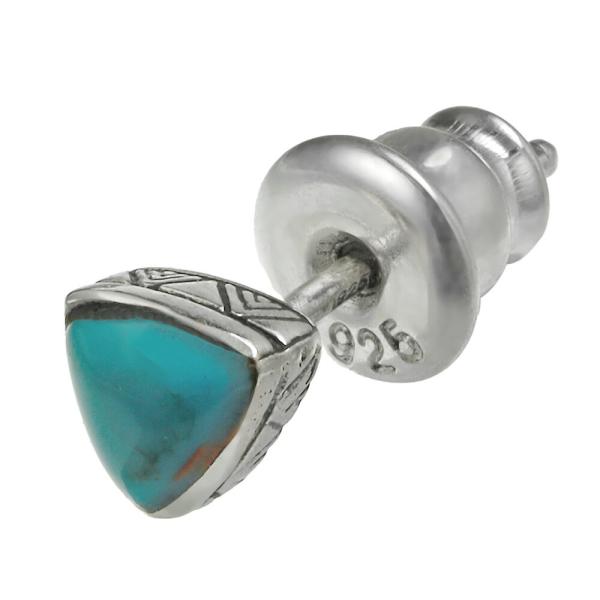 人気のジオメトリックパターンアクセにピアスが登場！三角形のターコイズが埋めこまれた土台には、同じく三角形の幾何学模様が彫金されています。普通のキャッチよりもしっかり留まり落ちにくい高級シリコンピアスキャッチ採用、日常使いしやすさが嬉しいアク...