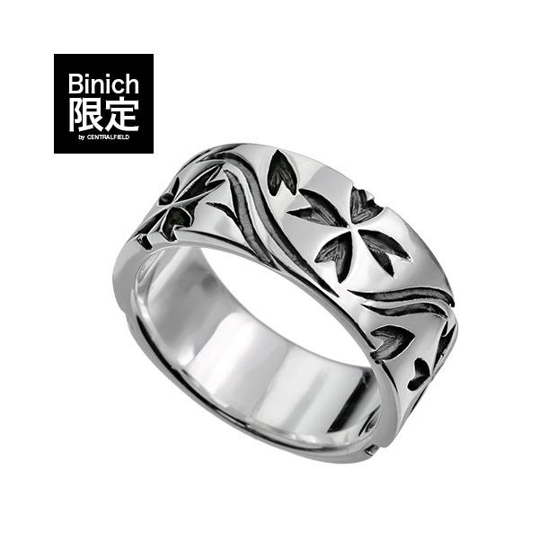 和柄の中でも絶大な人気を誇る桜を刻み込んだリングです。花びらがリングの中を流れるように配置してあり、デザイン性の満足度が非常に高いリングに仕上がっています。このリングは約2mmの厚みがあり、存在感もバツグンです。【商品名】 有料刻印可能 サ...