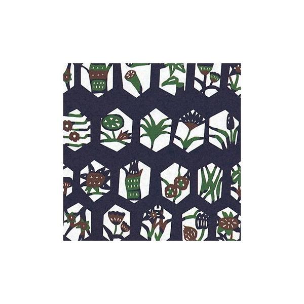 実験室設備 事務用品・ＯＡデスク 事務用品●キッコウ図柄の中に花等の植物をあしらった和風柄の包装紙です。●サイズ：758×523mm●材質：上質52.3g/m2●入り数：100枚/外袋