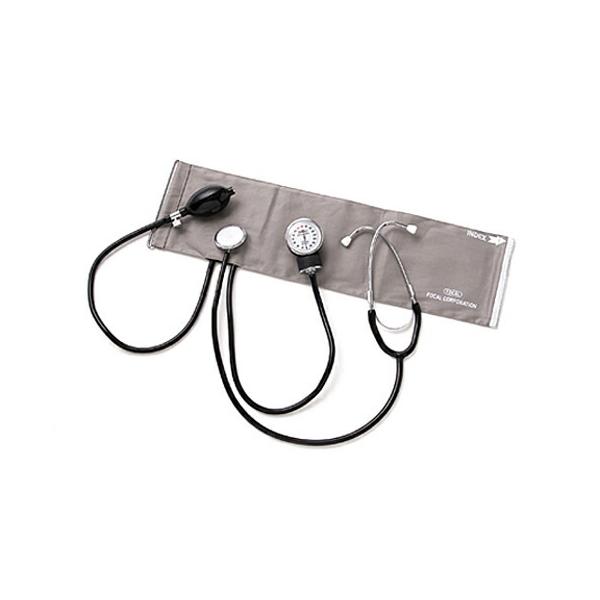 国産/イージーリリースバルブ仕様/エクストラロングチューブ採用【日本製】自己測定も可能なアネロイド血圧計（聴診器付き）高精度＆高耐久性で安全性にも配慮！●日本製●アレルギー対策万全のラテックスフリー！●Dリング付きで自分で巻きやすいカフ＆聴...