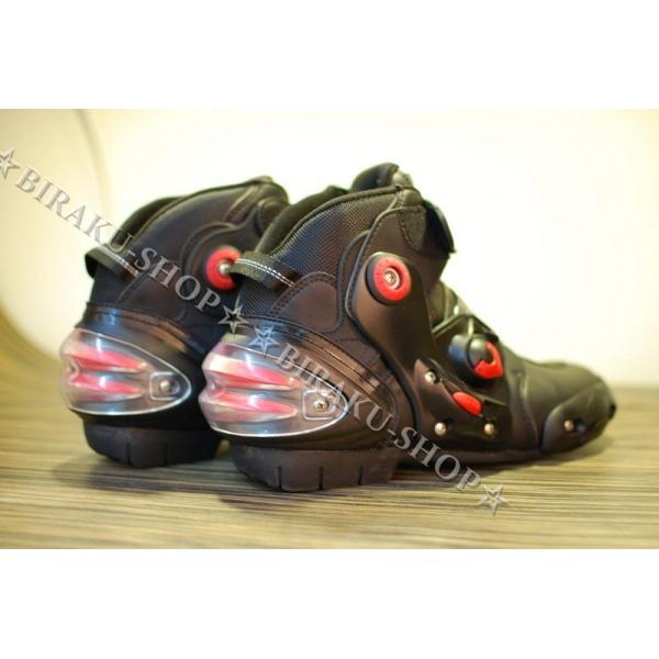 ◆サイズSIZE40/約25cmSIZE41/約25.5cmSIZE42/約26.5cmSIZE43/約27.5cmSIZE44/約28cmSIZE45/約28.5cm◆高速通気素材を使用しており、蒸れ知らずで天気の状況を気にせず履いていた...