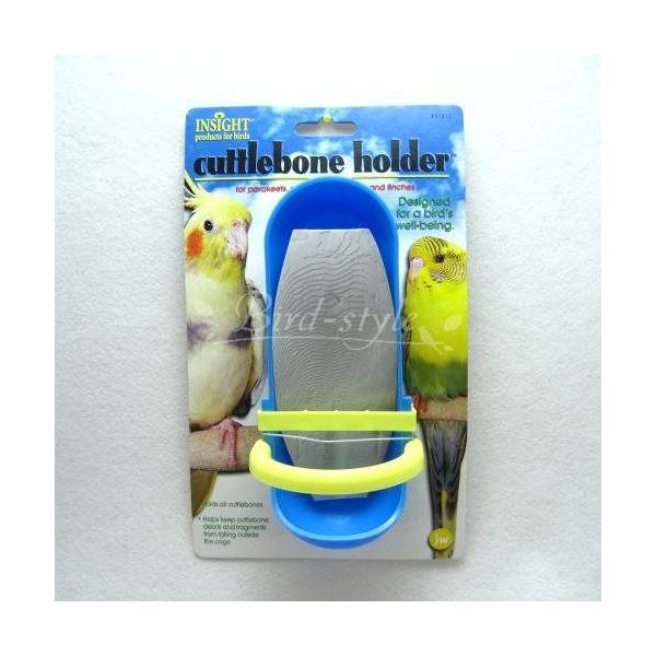 カトルボーン（イカの甲）を取り付ける、あの金具が苦手な方に！こんなキュートで便利なカトルボーンホルダーがあれば安心です。ケージの側面にホルダーを取り付けたら、カトルボーンをセットするだけ。金具を何度も曲げたり、刺し直したりするわずらわしさと...