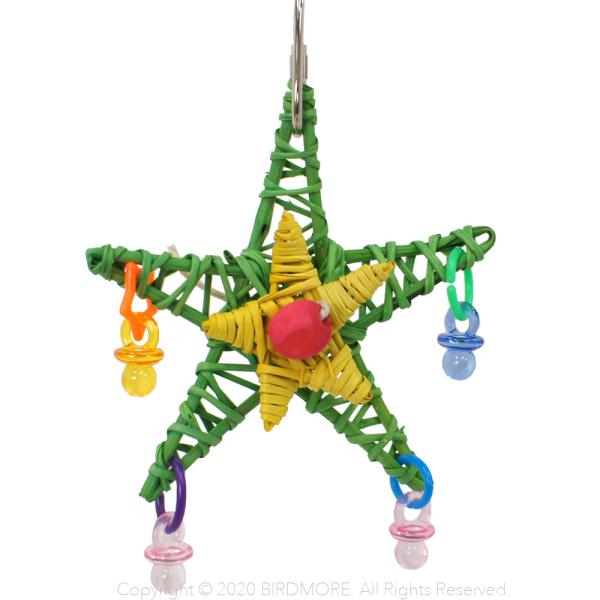 クリスマスカラーの星型おもちゃです。メーカー/SBCサイズ/幅10cm　高さ15ｃｍ適用鳥種/小型〜中型鳥型番/SB586入り数/1個カラー/このメーカーの商品は入荷ごとにパーツカラーが異なる場合がございます。写真と違うカラーの物がお届けに...