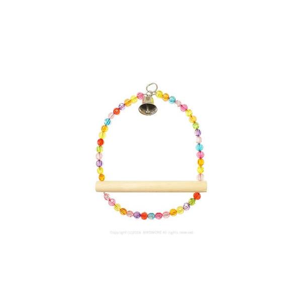 ALOHA HEAVEN のおもちゃに使用されている金属パーツ（リング、チェーン、ベル等）は、全てステンレス製となっております。ジュエリーカットされたビーズがキラキラ輝くリング状のブランコです。希少なステンレスベルも吊り下げられ、高品質でデ...