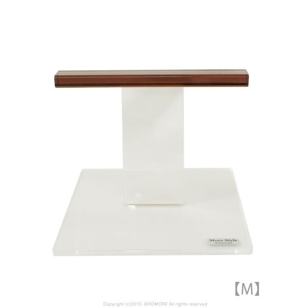 もはや木ではない止まり木。アクリル製スタンド、その名も【 止まリル 】です。放鳥時のスタンドとしてはもちろん。“体重を計る”ことにも役立ちます。・鳥さんの体長に合わせ3サイズご用意しております。・放鳥中の休み場としてはもちろん、スケールに載...