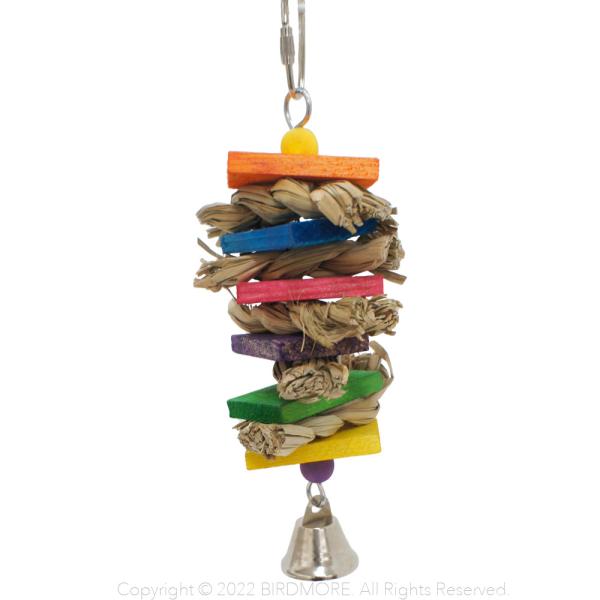 天然素材とカラフルな木が重なっている齧りがいのあるおもちゃです。メーカー/SBCサイズ/幅約8cm×高さ約25ｃｍ（取付金具部分含む）適用鳥種/中型鳥型番/SB1095入り数/1個カラー/このメーカーの商品は入荷ごとにパーツカラーが異なる場...