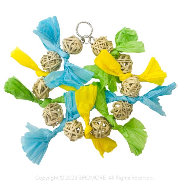 【発売日：2023年11月09日】かじったり、ほぐしたり、鳥さんの遊び方によって変化するおもちゃです。齧って遊んでいるうちに画像１枚目のようにカラフルな紙ひもが開いてきます。販売時は画像２枚目の状態になります。特徴/・金属部分はすべてステン...