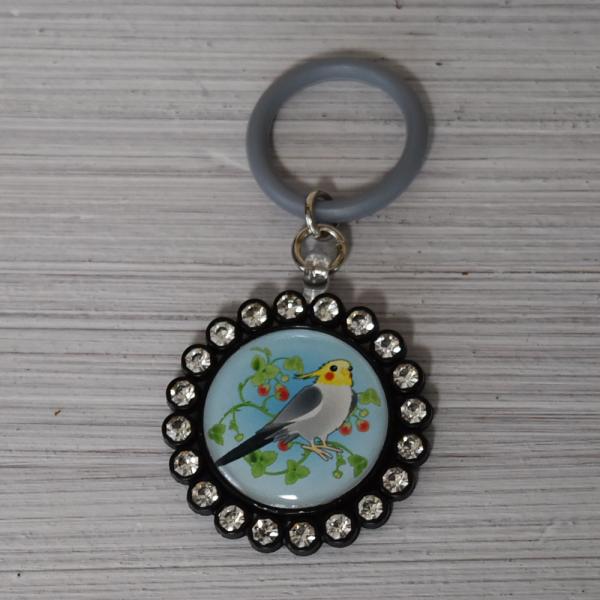 商品名に★印の付いた商品は在庫限りの商品となります。なお、委託販売品のご予約・オーダーは承っておりませんのでご了承下さい。ビニール傘、ペットボトルなど好きなものに付けて紛失を防げます。※ゴムの色は、その時によって相違がありますのでご了承くだ...