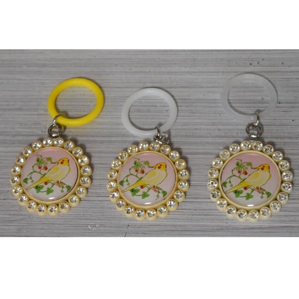 商品名に★印の付いた商品は在庫限りの商品となります。なお、委託販売品のご予約・オーダーは承っておりませんのでご了承下さい。ビニール傘、ペットボトルなど好きなものに付けて紛失を防げます。※ゴムの色は、その時によって相違がありますのでご了承くだ...