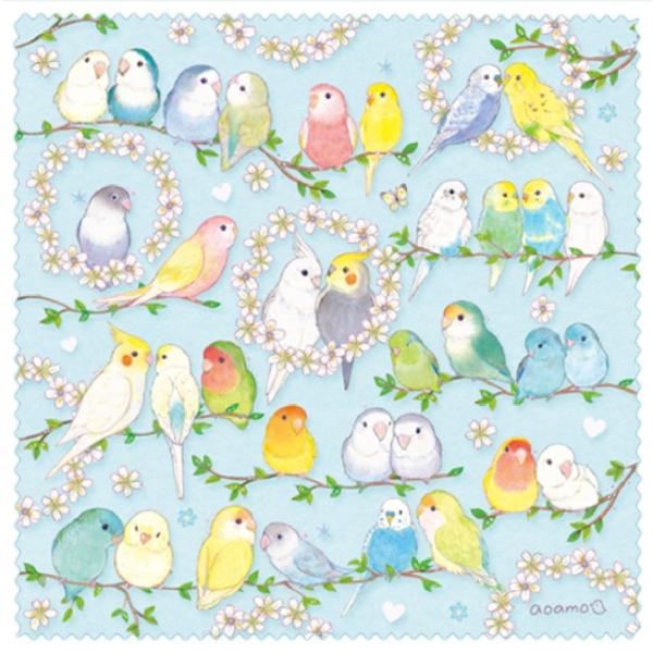 【発売日：2025年04月14日】鳥柄のかわいいメガネ拭きです。メガネ以外にもスマートフォンの画面やカメラのレンズなどにもお使いいただけます。印刷面で拭くことも裏面で拭くことも可能です。　サイズ：約15cm×15cmカラー：ブルーコザクライ...