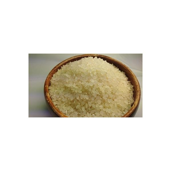 精 米(白米)産　地秋田県産品　種　あきたこまち　単一原料産　年　令和８年度産内　容　量 30ｋｇ１０キロ×３袋での発送となります。沖縄・一部離島は送料2,200円の加算となります。
