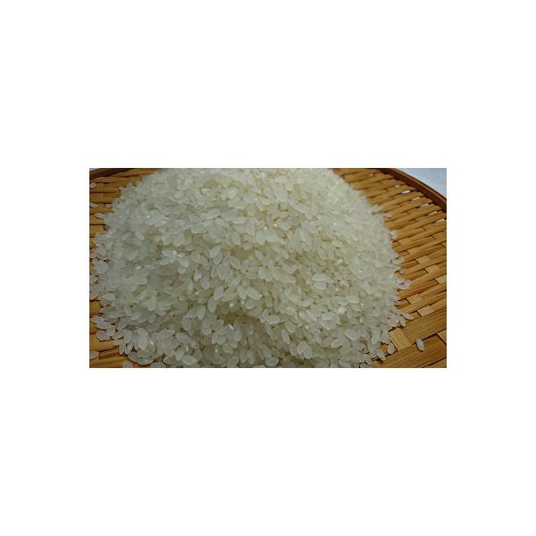 本場秋田生まれのあきたこまちです。入植弟２世代の農家たちが心を込めて作付けしたお米です。