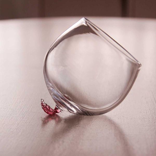 ゆらゆら揺れるおしゃれで美しいグラス。神戸に工房を構えるガラス作家、FIORETTO（フィオレット） 高野 仰（タカノ アオグ）さんの作品。---　innamorata （インナモラータ） ---イタリア語で「恋に落ちた」と名付けられたグラ...