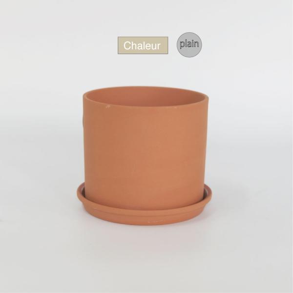 岐阜県の多治見で作られた温もりのある素焼き鉢受け皿付きでインテリアに馴染むデザインです-----------------------------------------●商品名 : Chaleur Cylinder Plain12 受皿付●...