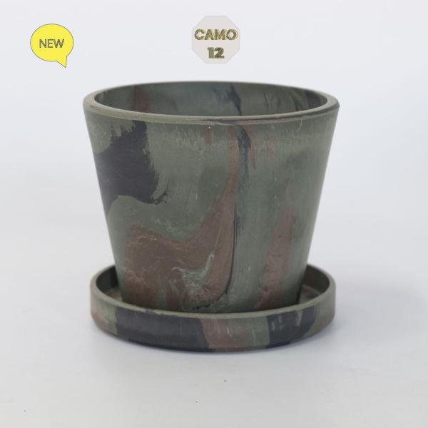 さぼてんやユーフォルビアといった植物や大人気のコーデックスにもぴったりです！樹脂製で頑丈、軽量の植木鉢です。迷彩柄の珍しいポット。使い勝手の良いスタンダードタイプです。------------------------------------...