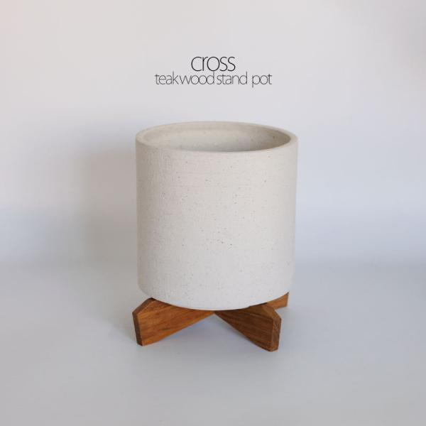脚があることで高さが出だせるので、抜け感の演出できます。チークウッドスタンドなしでもOK！------------------------------------------------●商品名:クロスチークウッドスタンド付ポット●内容 :...